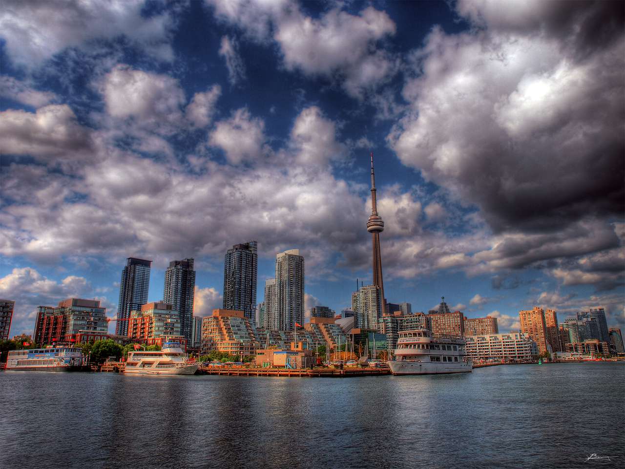 Cost of Living in Toronto, Canada - $4,215.89/mo